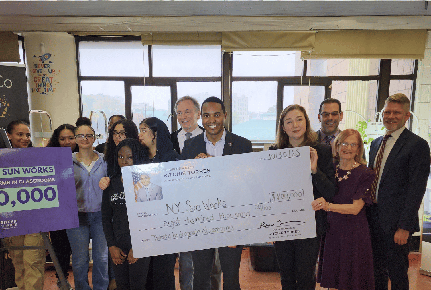 Building 20 New Hydroponic Classrooms in the Bronx with Rep. Ritchie Torres — New York Sun Works